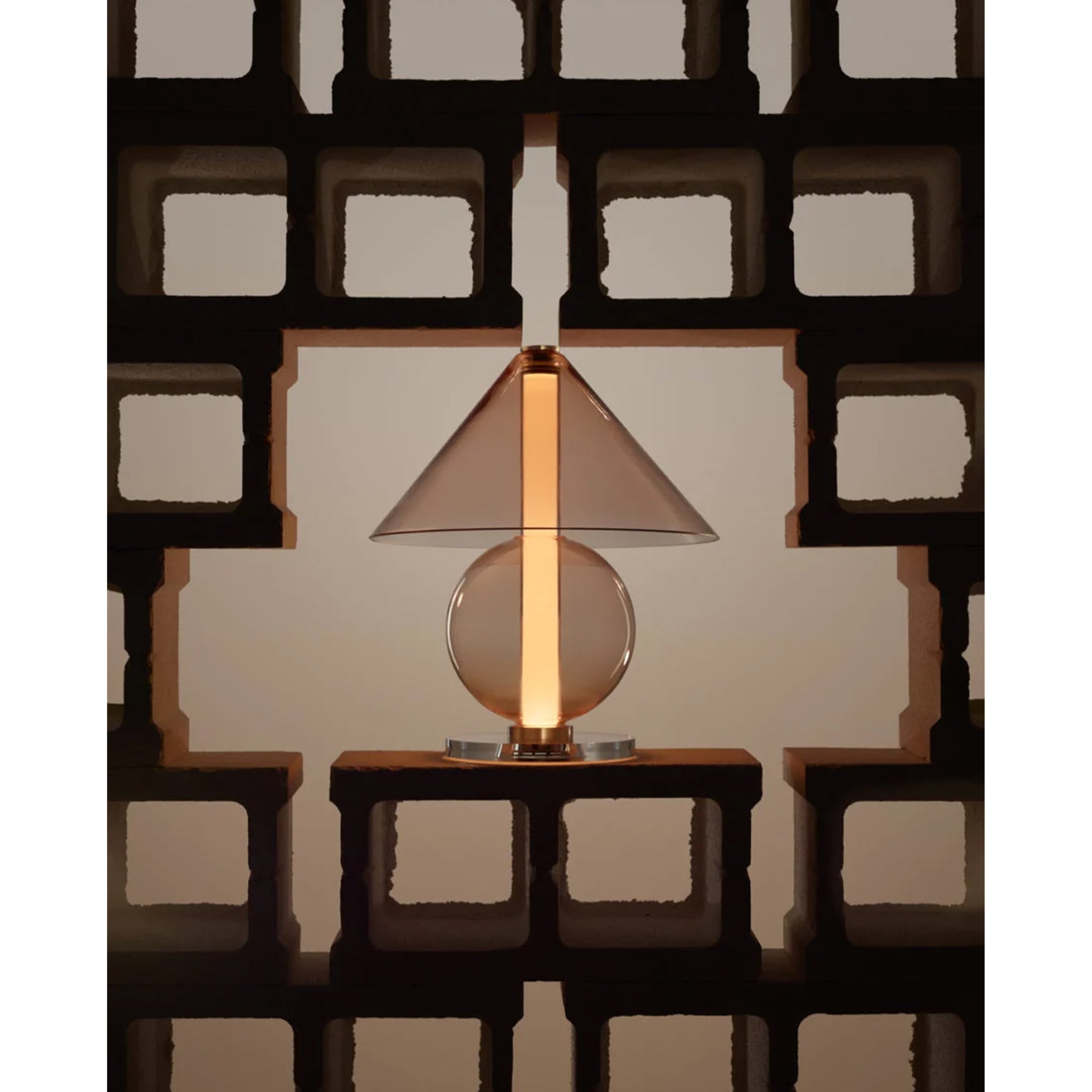 Fragile Table Lamp – Skandium