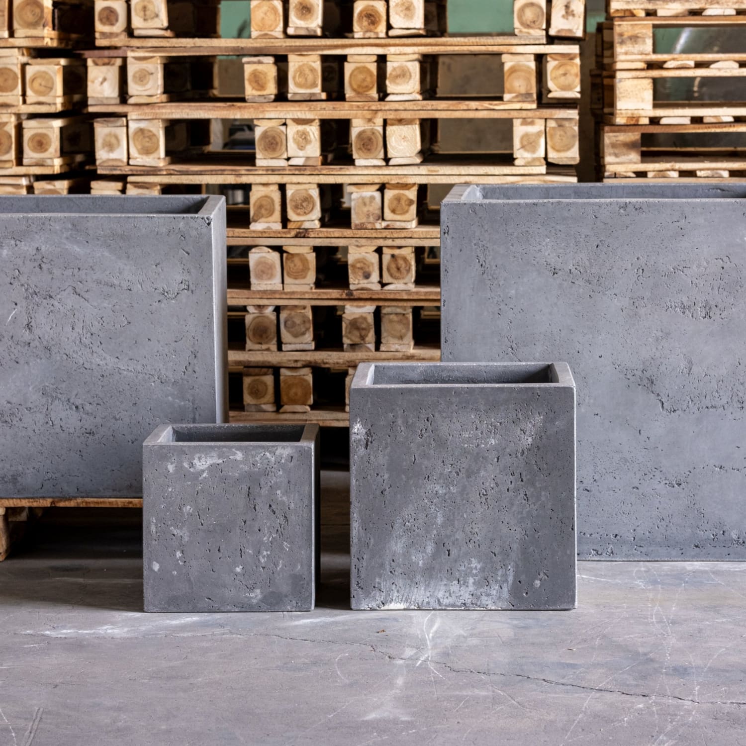Cubrosa | Onyx Dusk – 85cm Extra Extra Large Concrete Square Planter ...