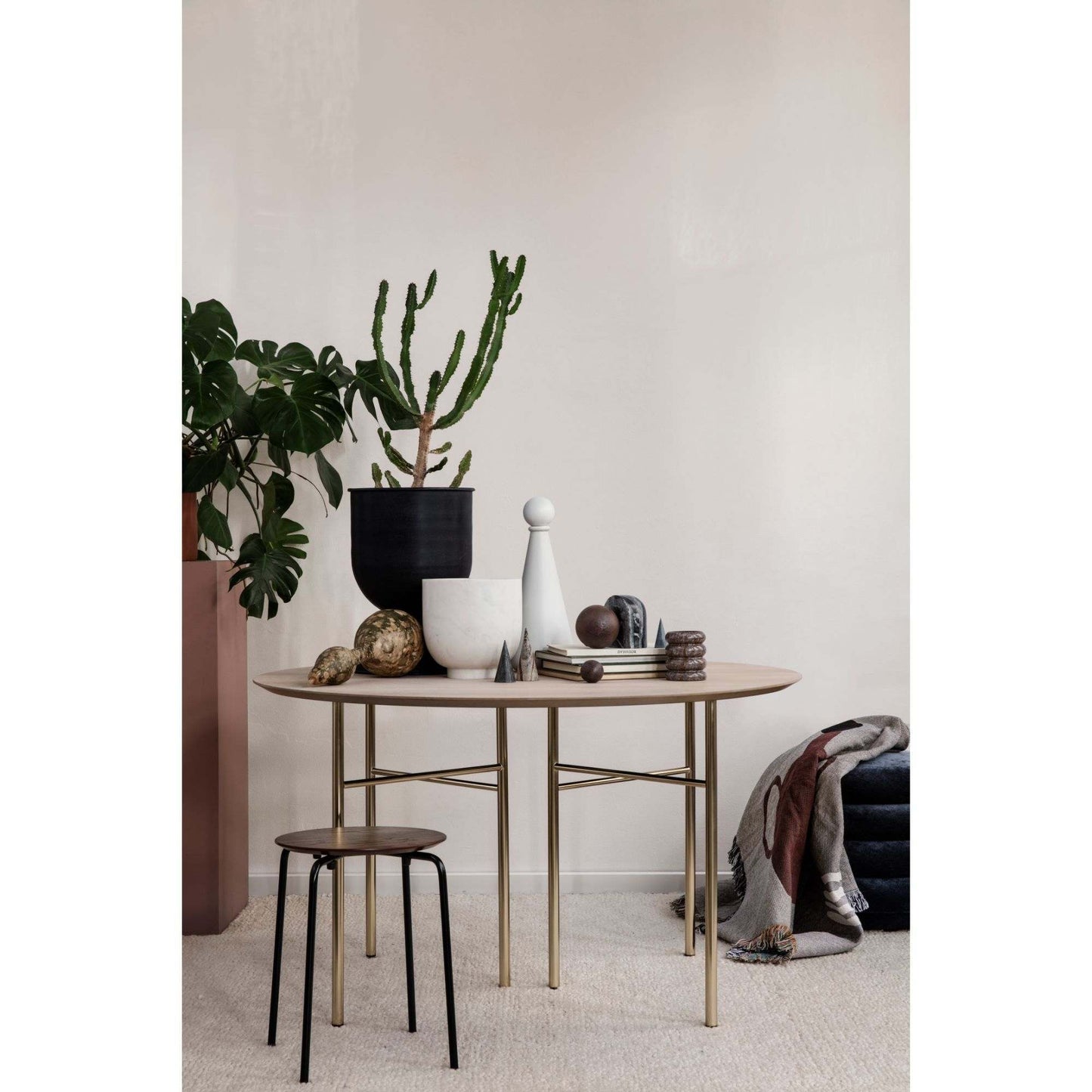 Herman Stool - Black Legs – Skandium