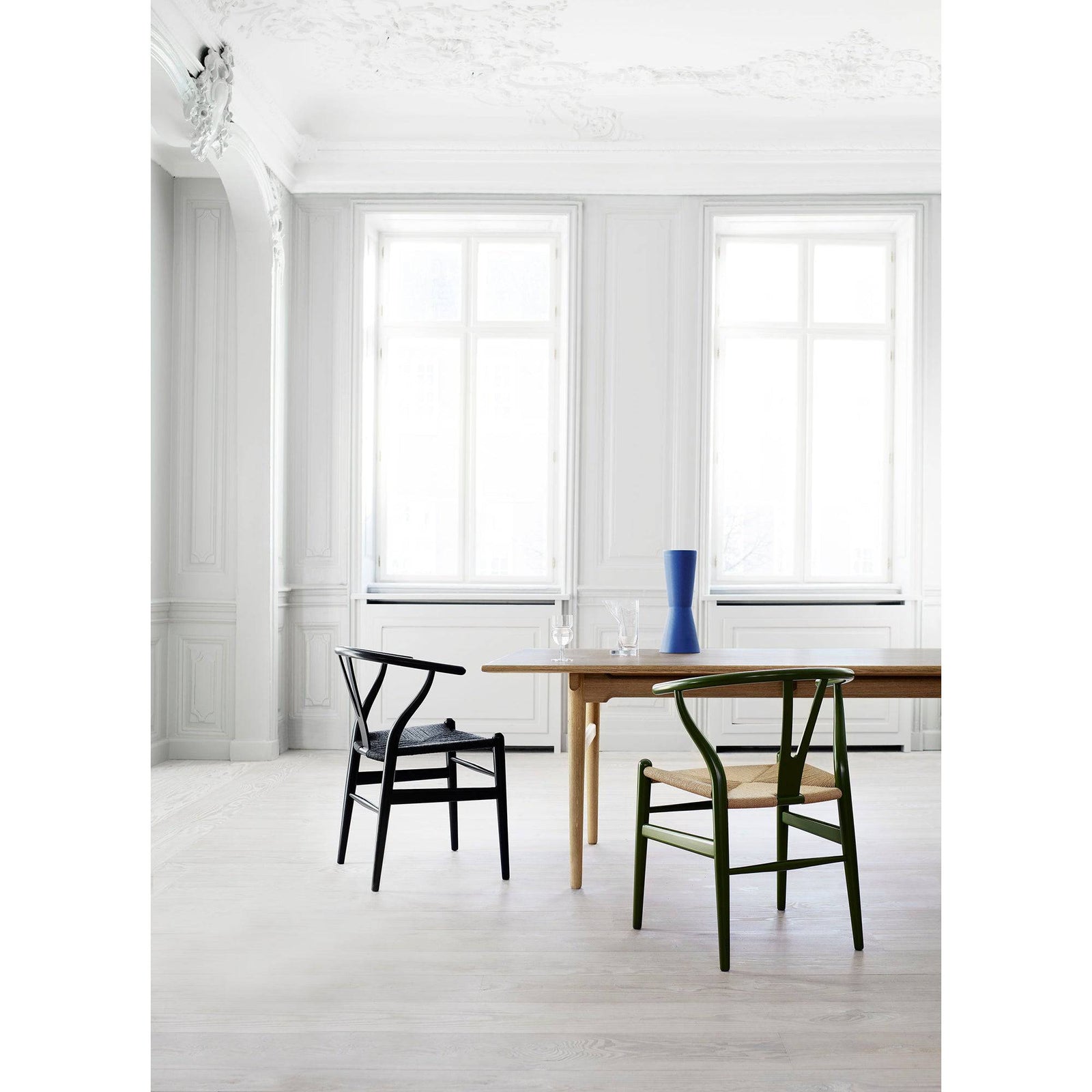 CH327 table by Carl Hansen | Shop at Skandium London