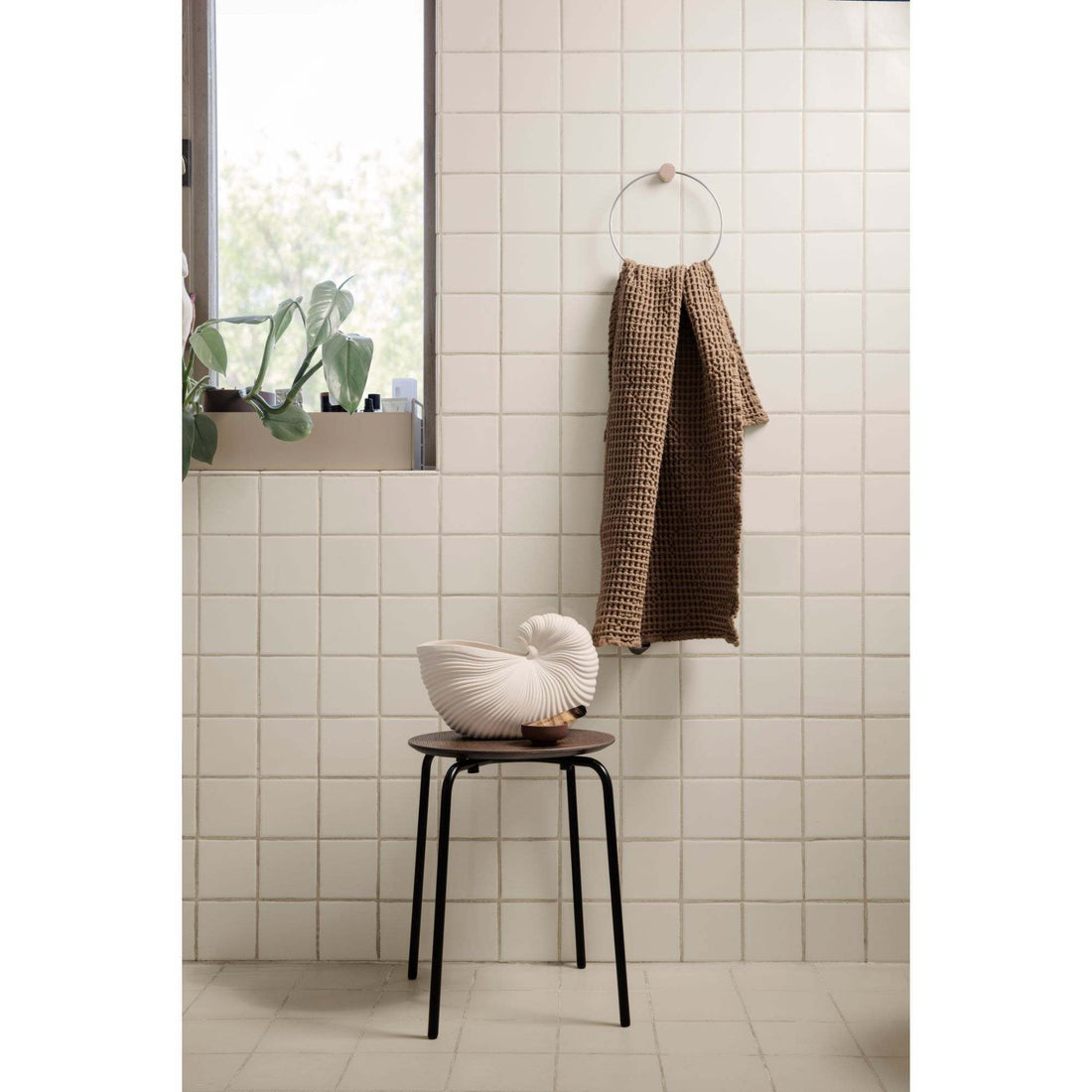 Herman Stool - Black Legs – Skandium