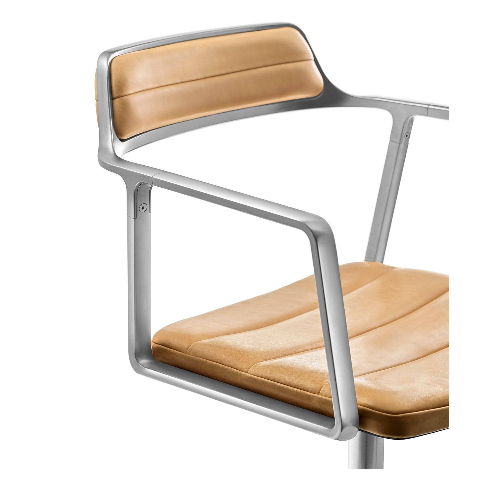 VIPP452 - Swivel Chair - Sand Leather - Gliders by Vipp | Shop at ...