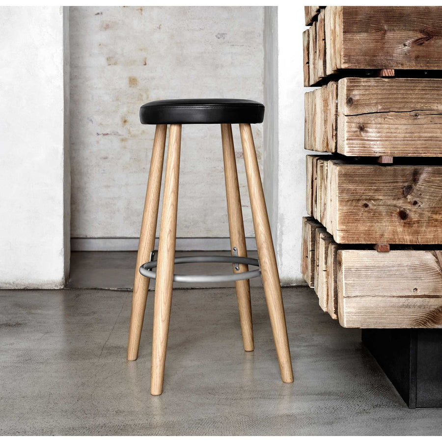 CH56/58 bar stool by Carl Hansen | Shop at Skandium London