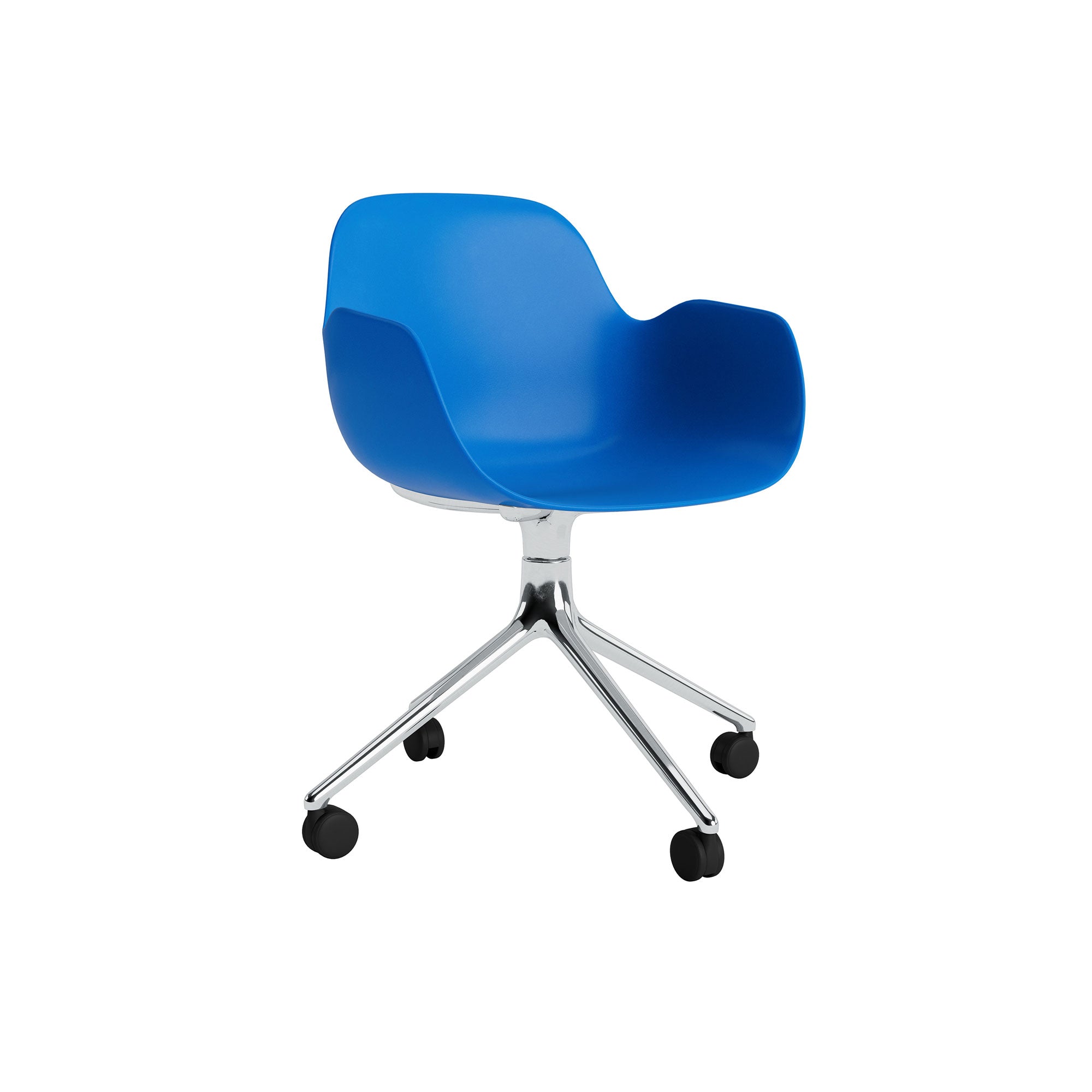 Form Armchair Swivel - 4 Wheels – Skandium