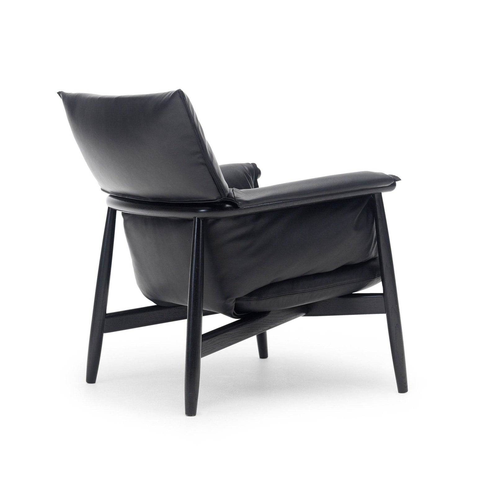 Embrace Lounge Chair E015 by Carl Hansen | Shop at Skandium London