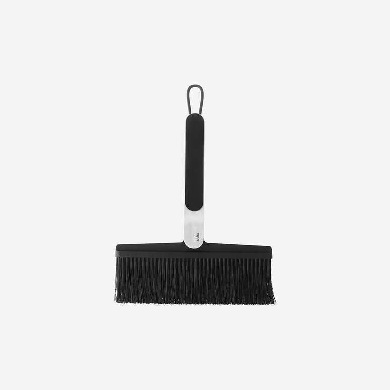 VIPP274 - Dustpan & Brush by Vipp | Shop at Skandium London