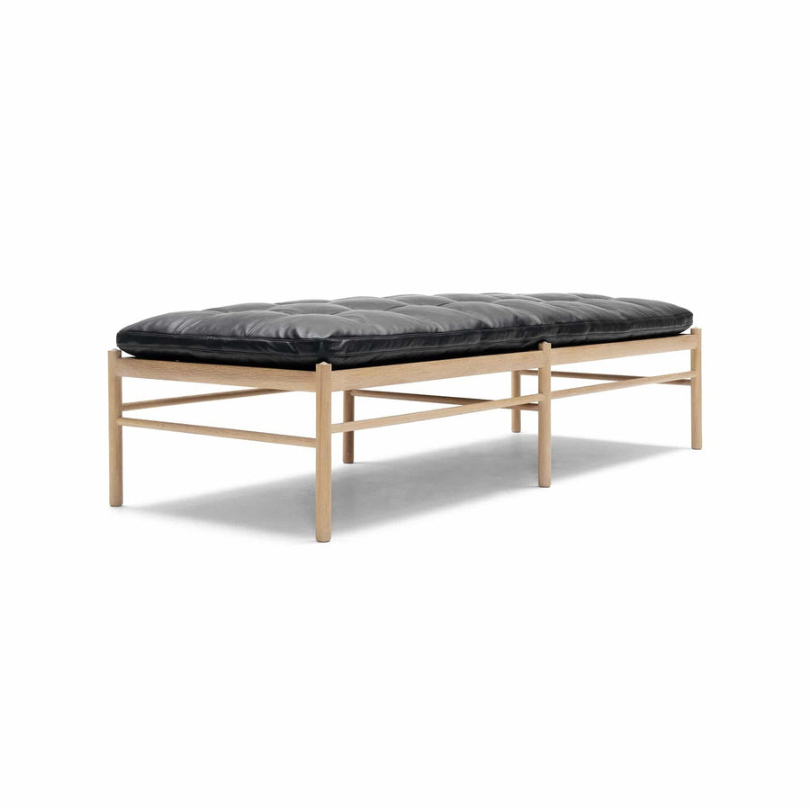 OW150 Daybed by Carl Hansen | Shop at Skandium London