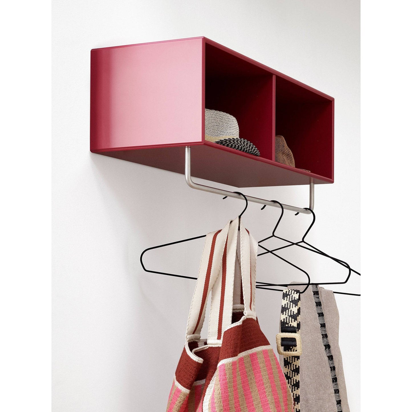 Coat storage unit – Skandium