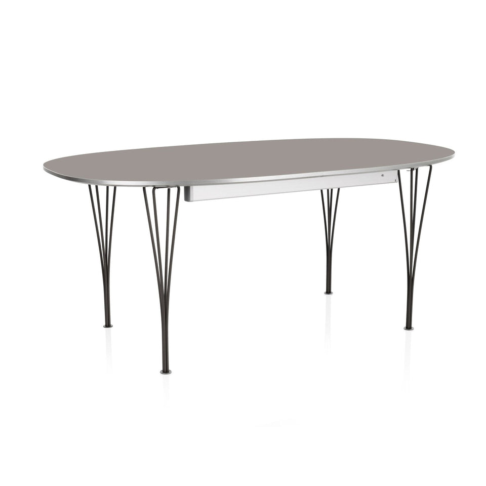 Super-Ellipse™ dining extendable table by Fritz Hansen | Shop at ...